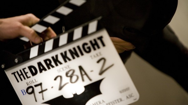 The Dark Knight: 30 Breathtaking Behind-The-Scenes Photos – Page 4 The Dark Knight: 30 Breathtaking Behind-The-Scenes Photos – Page 4