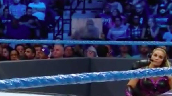 20 Wtf Moments From Wwe Smackdown Live August 23 Page 6
