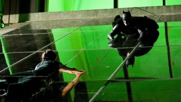 The Dark Knight: 30 Breathtaking Behind-The-Scenes Photos – Page 20 The Dark Knight: 30 Breathtaking Behind-The-Scenes Photos – Page 20